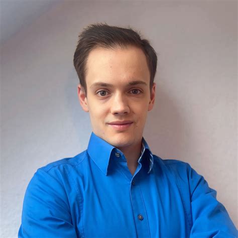 Claudius Bühner Kundenberater Im Kundendialogcenter Volksbank Stuttgart Eg Xing