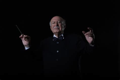 فرهاد فخرالدینی پس از ۱۰ سال به صحنه باز می‌گردد ایسنا