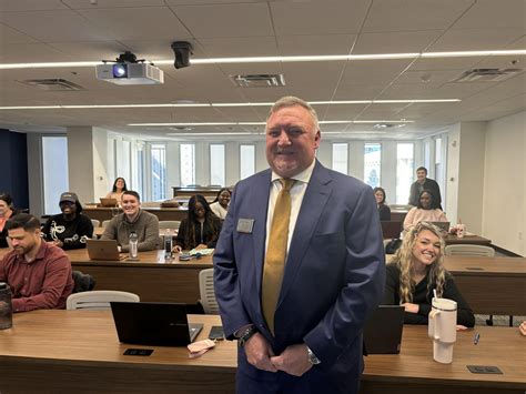 Chief Judge Scott Smith Shares Insights With Professor Michael Mears 1l Art Of Advocacy Class