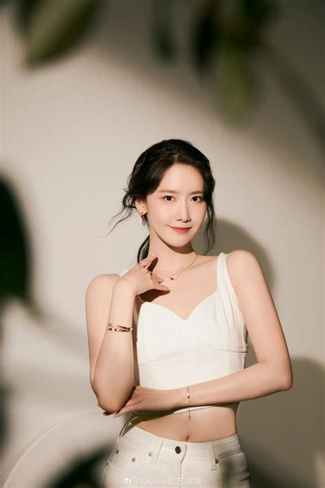 Snsd Kpop Idol Lim Yoona Belly Button Qeelin