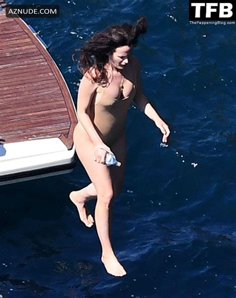 Elizabeth Reaser Sexy Seen Flaunting Her Hot Bikini Body On A Boat In