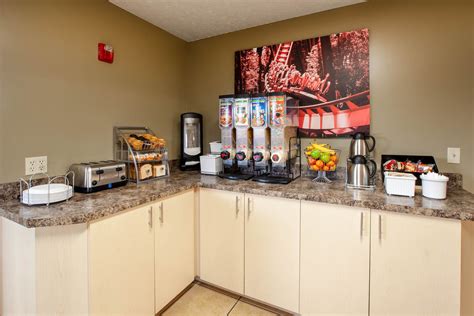 Super 8 By Wyndham Sandusky Sandusky Oh Hotels