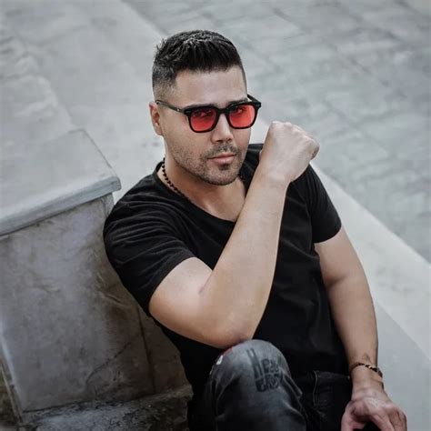 تصاویر بیوگرافی، عکس های شخصی و زندگی خصوصی مسعود سعیدی