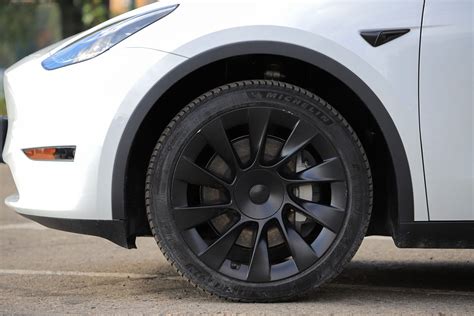 Model Y Winter Tires Package 20 Induction With Michelin Tesloid Canada