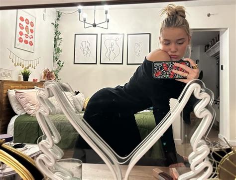 New Ig Post R Olivia Ponton
