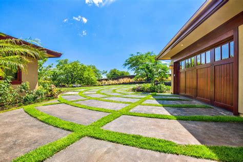 Blending Tradition And Modernity A Hawaiian Landscape At The Four