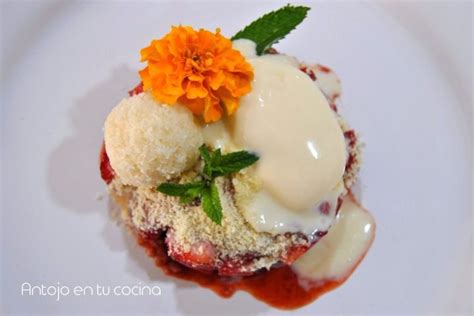 Tartar De Fresas Con Helado De Chocolate Blanco Y Trufa De Coco