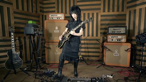 Watch Wata From Boris Reveal Her Signal Chain Secrets In Earthquaker Devices Video Tour Of Her