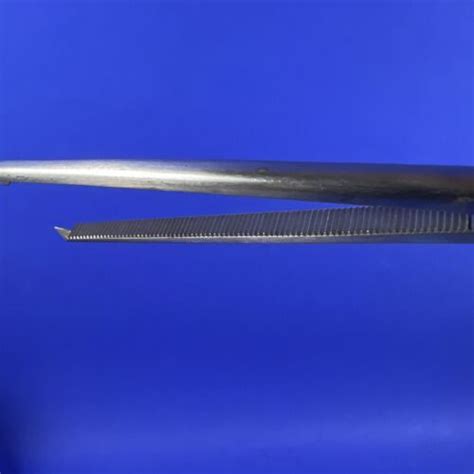 Used Aesculap V Mueller Su2806 Kocher Ochsner And Rochester Oschner
