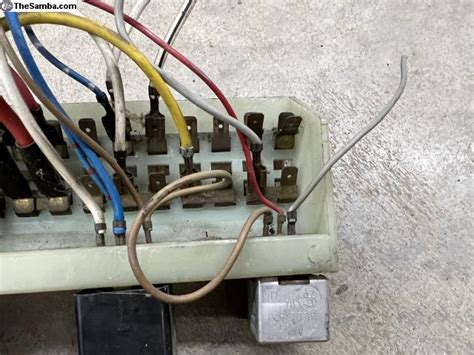 Vw Classifieds 1971 Fuse Relay Box Panel Nice