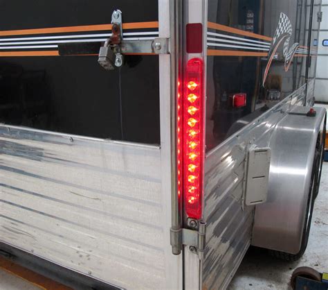 Optronics Streamline Led Trailer Tail Light Submersible 3 Function 11 Diodes Red Lens