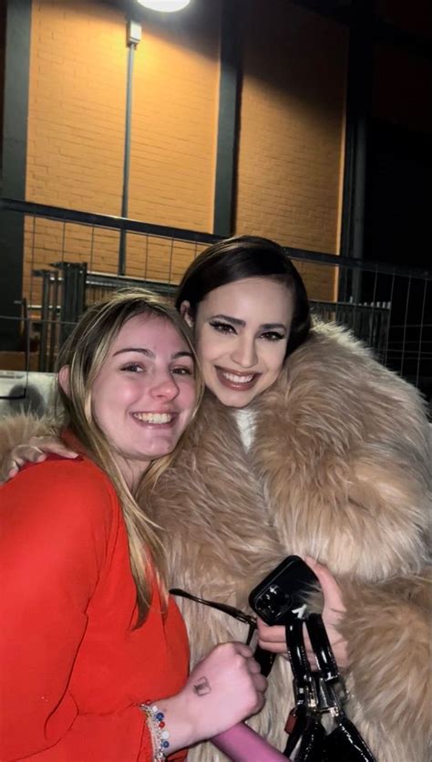 Sofia With Fans Sofia Carson Carson Singer