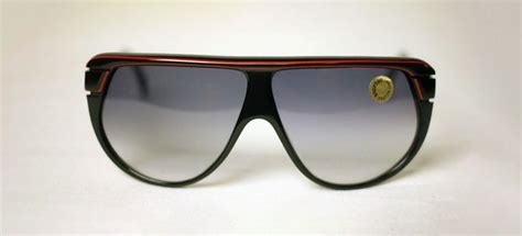 Bruce Lee Sunglasses A Look Back Identifying His Iconic Sunglasses