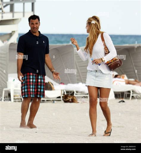 Exclusive Soccer Player Ruud Gullet Wife Estelle Cruijff And Son