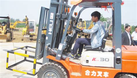 叉车证怎么考 都有什么流程？ 说明书网