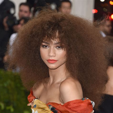 Zendaya39s Complete Hair Transformation Zendaya Beauty Zendayas