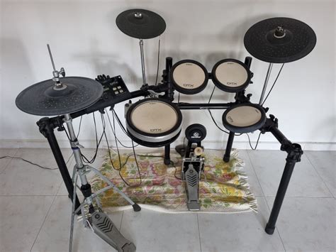 Yamaha Dtx 500 Electronic Drum Kit Hobbies And Toys Music And Media