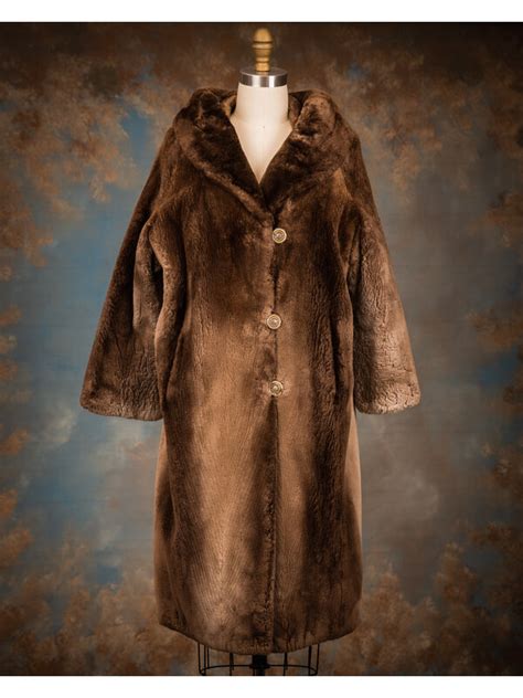Vintage And Consignment Cahills