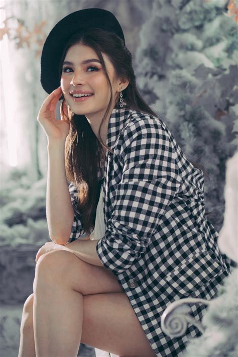 Plus Size Model ‘queen Gracey Finds Space In Ph Fashion Scene Inquirer Entertainment