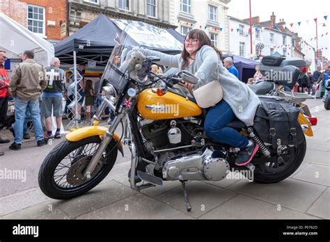 Harley Davidson Girls On Bikes