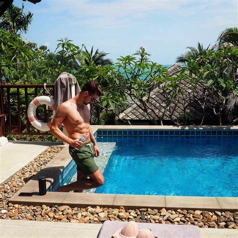 Emil Vilain Albrechtsens Feet