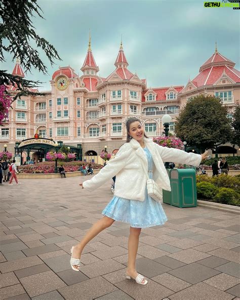 Riyasha Dahal Wiki Biography Age Gallery Spouse And More