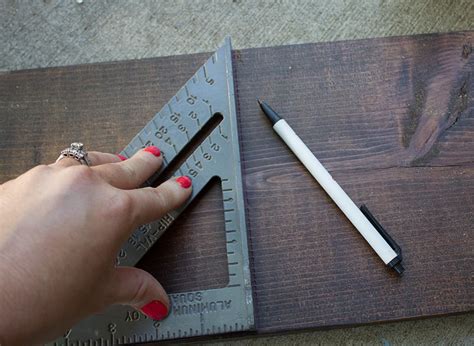 Add Some Curb Appeal To Your House With This DIY Window Box Tutorial