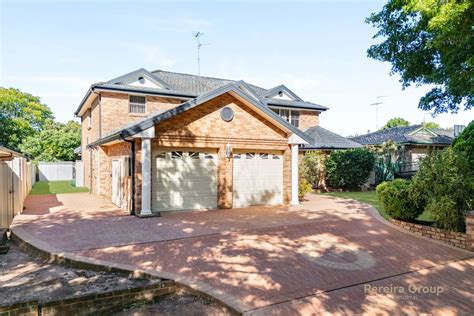 11 Lachlan Avenue Harrington Park Nsw 2567 House Sold Century 21