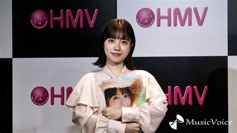 【動画ニュース】礒部花凜「抱きしめます？」神対応連発の写真集会見：1st写真集「私めく」発売記念合同取材会