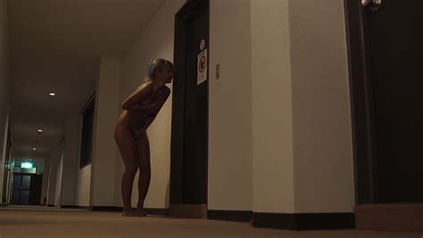 人生最大のピンチ 突然のハプニングで建物内を全裸徘徊しなければならなくなった美女 アダルト動画 ソクミル
