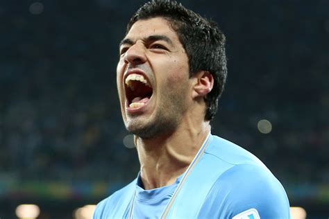 On This Day In 2014 Luis Suarez Bites Italys Giorgio Chiellini At