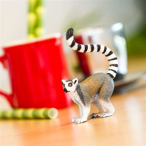 Ring Tailed Lemur Toy Realistic Wildlife Figure Safari Ltd