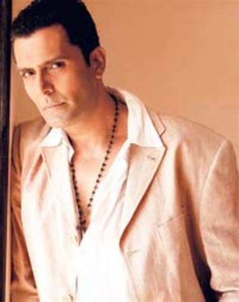 Whos Aseem Romancing Onscreen Hindi Movie News Times Of India