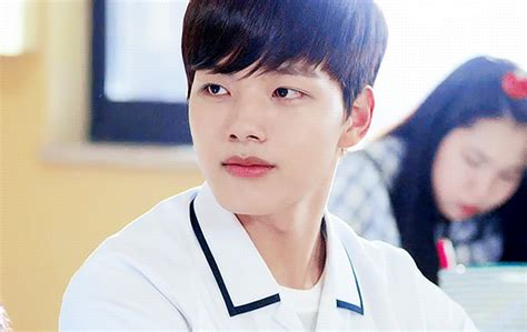 여진구 성장 변천사 연예이슈 수다방 네모판