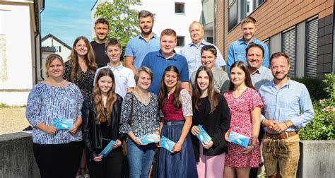 Ehrung Der Jahrgangsbesten Schülerinnen Und Schüler Kompass