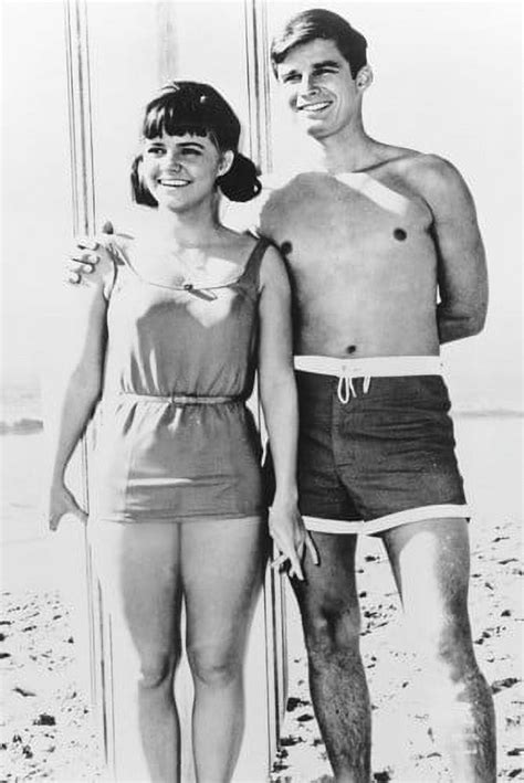 Gidget Sally Field Stephen Mines 24x36 Poster