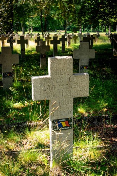 Obóz Pracy W Łambinowicach świadectwo Wojennych Tragedii