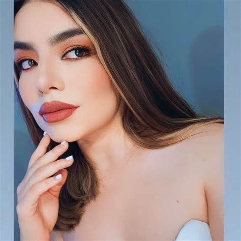 Andrea Briones Andrea Briones21 • Threads Say More