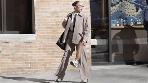 Model Born With Rare Birth Defect Uses Humor To Destigmatize Limb Differences Abc News