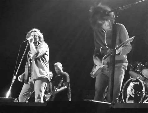 Pearl Jam In Photos A Live Review Retrospective