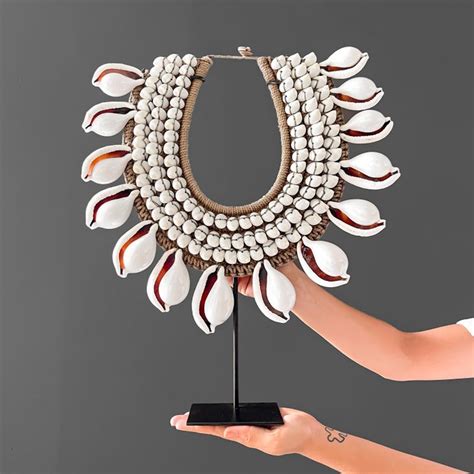 B Sn1 Decorative Shell Necklace On Custom Stand Large Catawiki
