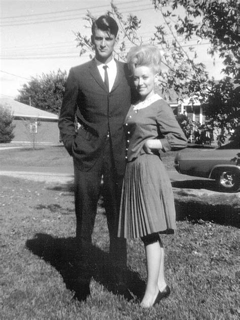 Dolly Parton And Husband Carl Dean Celebrate 50th Wedding Anniversary