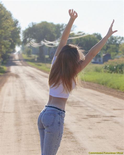 Celebridades Femeninas Oficial Makenzie Raine Ya Era Necesaria Una
