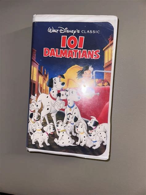 Walt Disneys Original Black Diamond 101 Dalmatians Vhs Isbn 1 55890