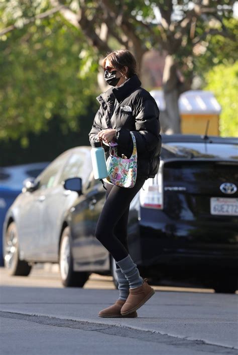 Kaia Gerber Heads To Workout In La 02262021 • Celebmafia
