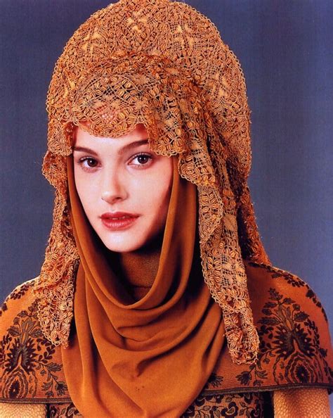 Posterazzi Natalie Portman Star Wars Padme Gold Outfit