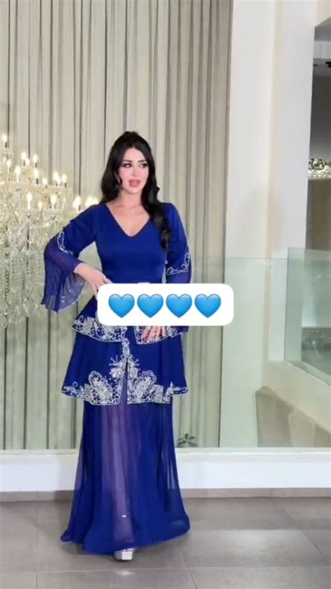 فستان سهرة طويل مزخرف بالخرز بلون الأزرق الملكي فساتين سهرة روزيتا