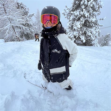 Vector Ambassadors Chiara Vector Official