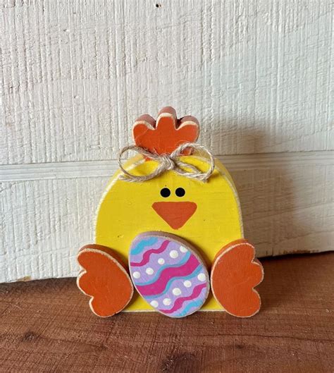 Pin By Cindy Brown On Vic Easter Wood Crafts Easter Chicks Wooden