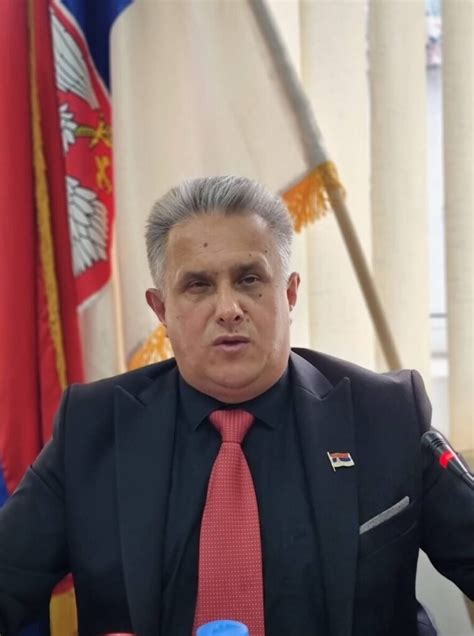 Miletić Pohvalio Doktora Doma Zdravlja I Zahvalio Mu što Brine Za Svoje Selo Svrljig Info